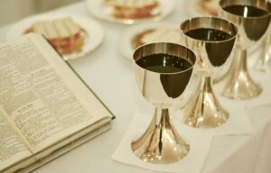5 Incredible Benefits of Taking Holy Communion