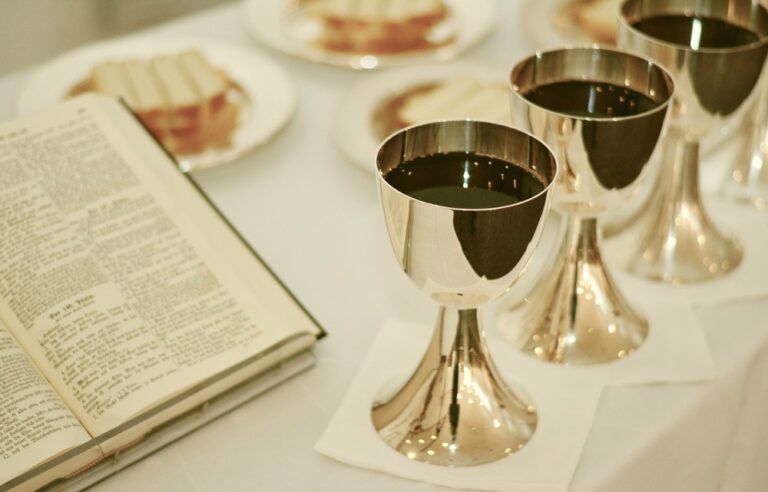 5 Incredible Benefits of Taking Holy Communion