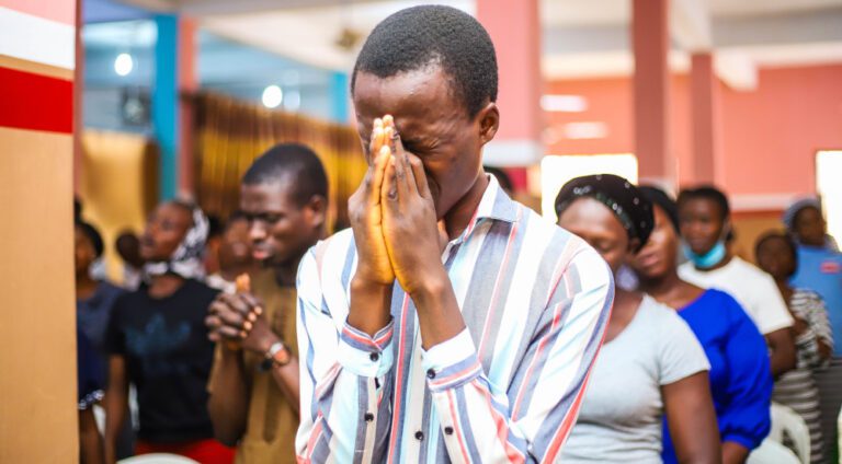 8 Reasons To Pray Persistently: The Power of Persistent Prayer